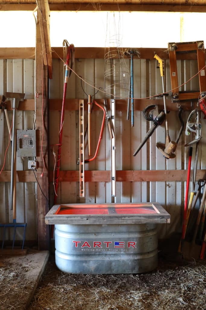 Quick Stock Tank Chick Brooder Box - From Scratch Farmstead