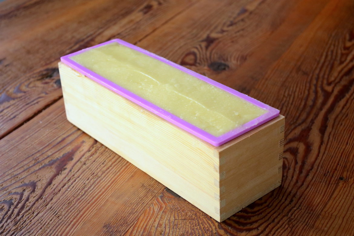 DIY Tallow Shampoo Bar (that actually works!) - From Scratch Farmstead