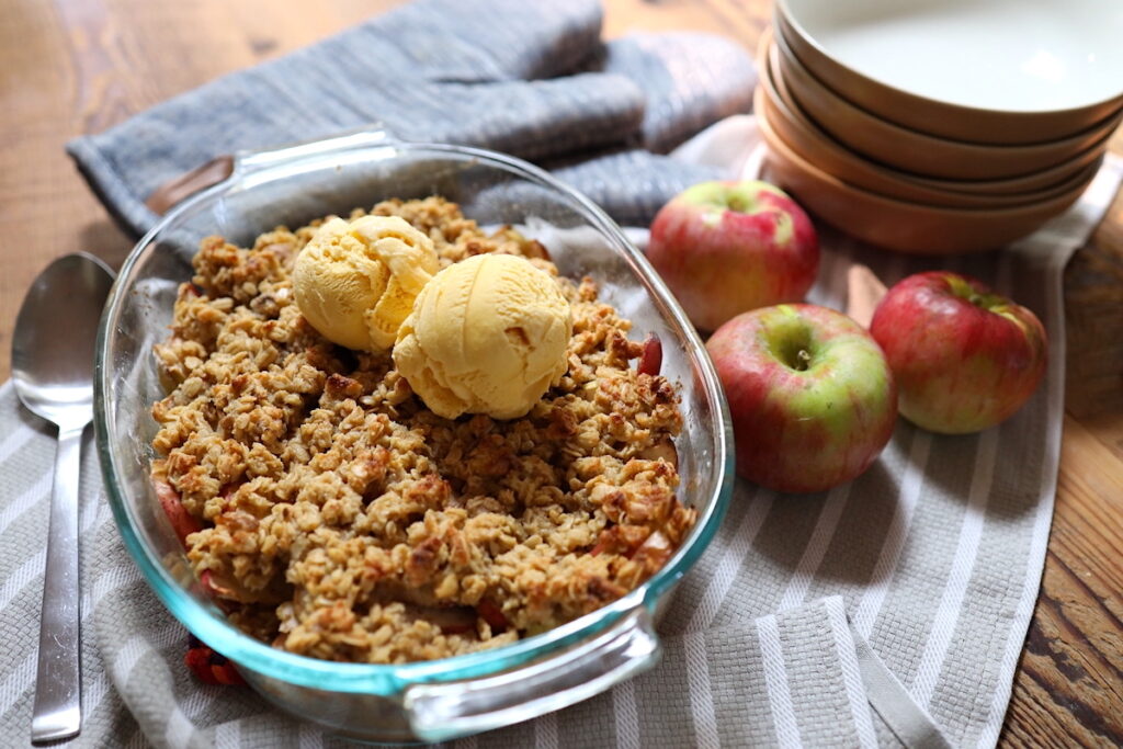 Apple Crumble with Oats Recipe (Easy & Gluten Free) - From Scratch ...
