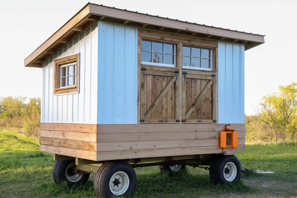 Ultimate DIY Movable Chicken Coop | Running Gear Egg Mobile Build ...